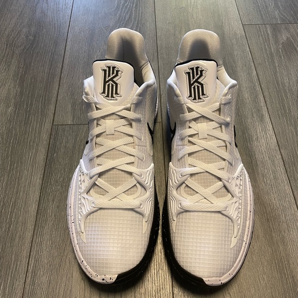 Nike | Shoes | Rare New Nike Kyrie Low 4 Tb White Mens Basketball Shoes ...